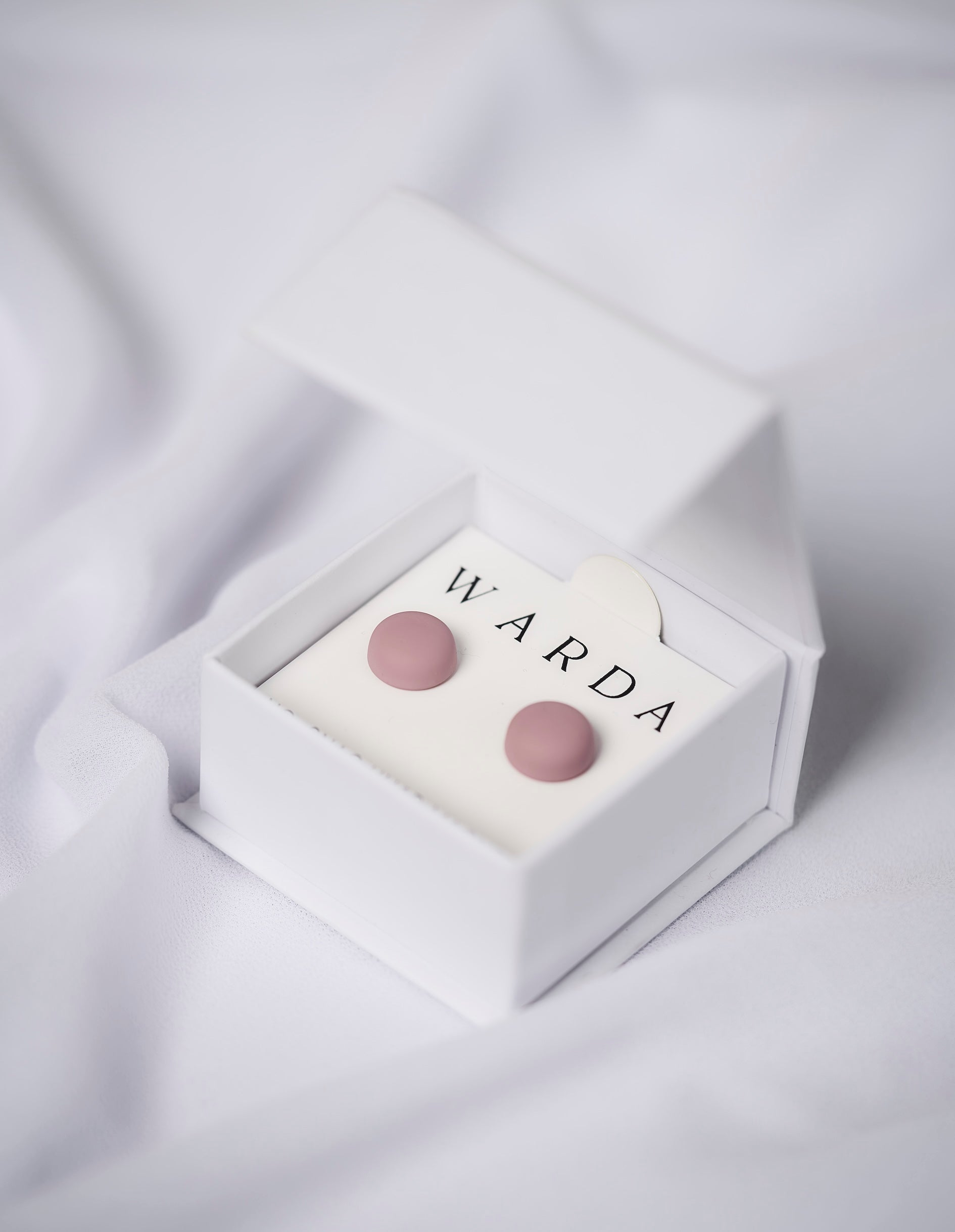 Collections – WARDA